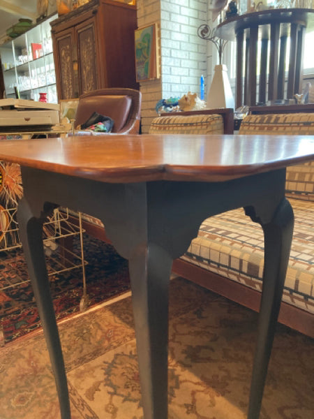 Eldred Wheeler birdseye maple side table – Re Antiques