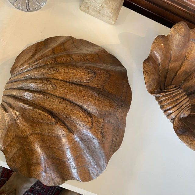 wood carved shell – Re Antiques